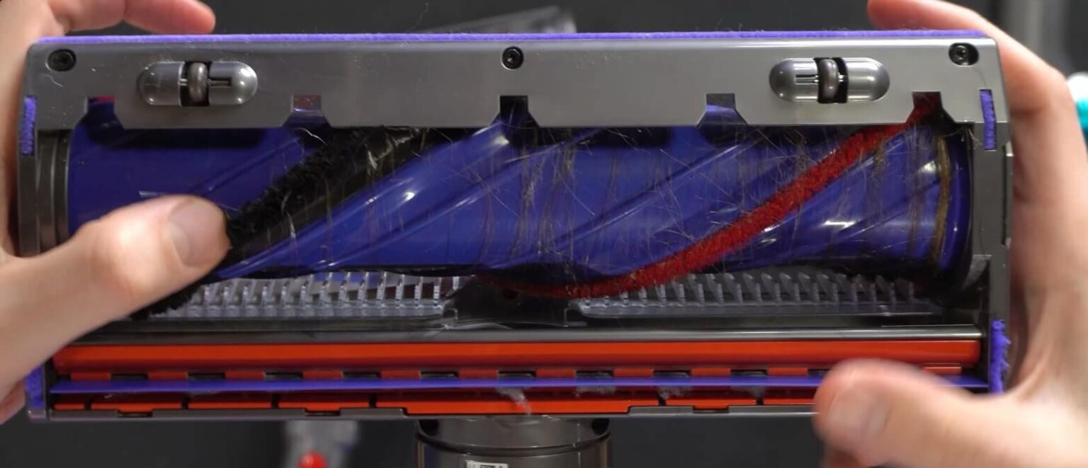 Dyson V8 Review: Is It Still Worth Buying? (Absolute, Animal ...